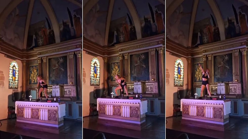 Abogados Cristianos denuncia a la cómica Ane Lindane por “simular una ...