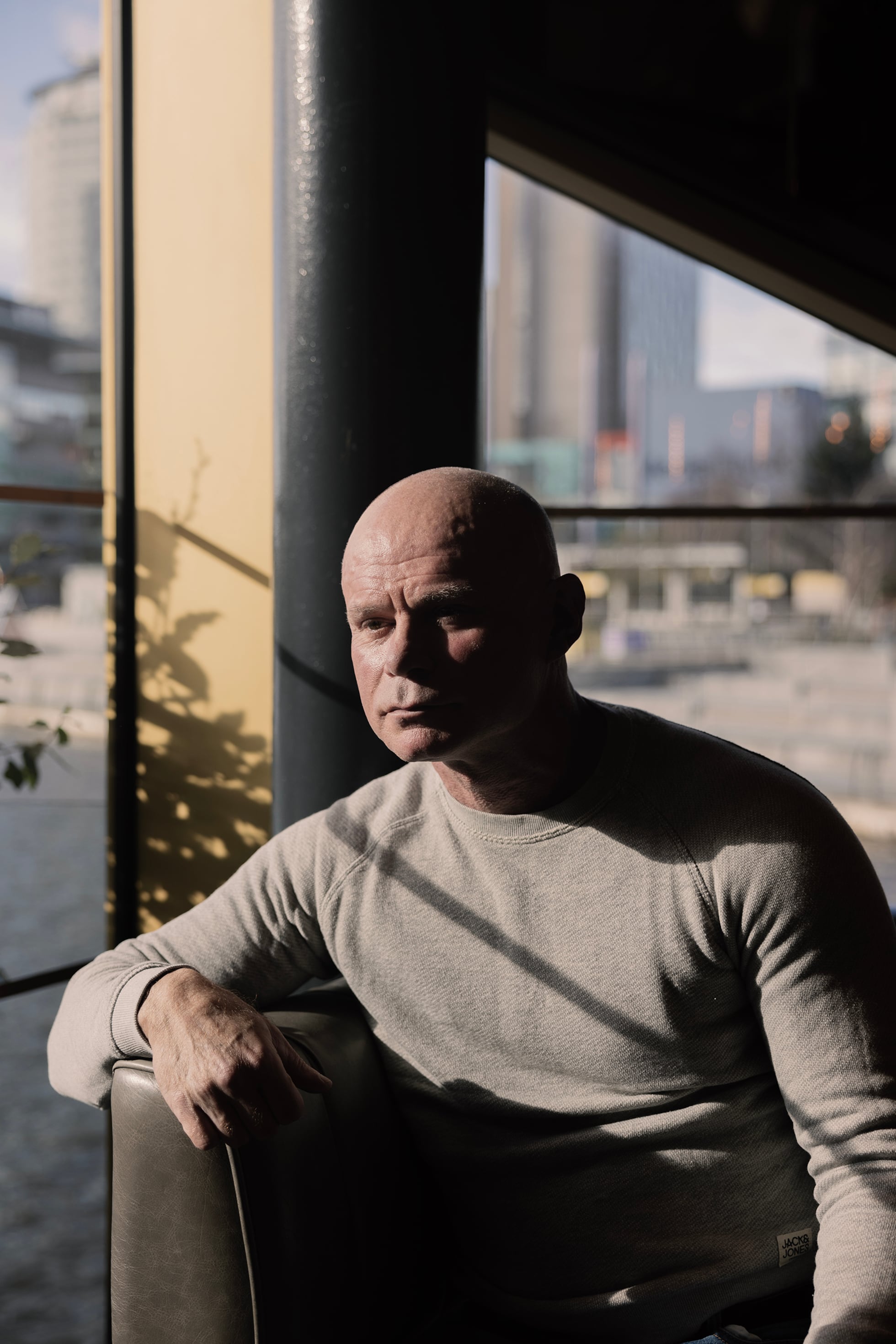 Mark Simpson, creador del término metrosexual: “El amor por el cuerpo masculino ya no es ...