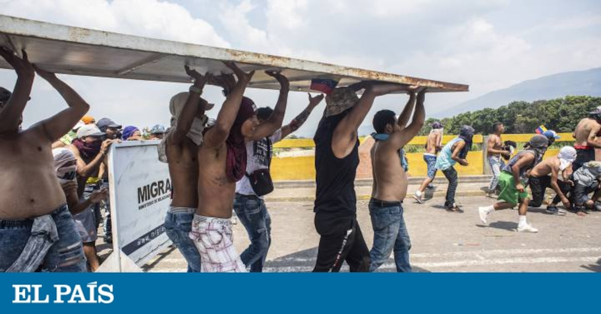 Venezuela: Caos toma conta da fronteira: gases e balas para deter a ...