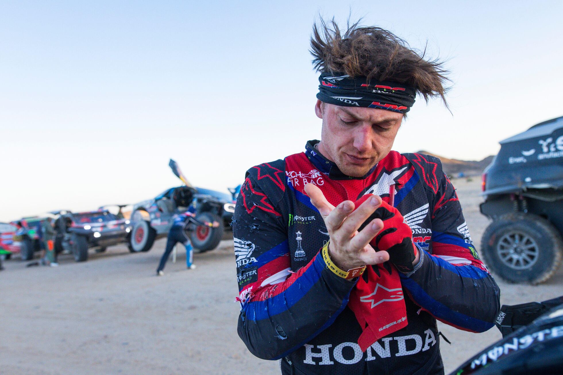 Tosha Schareina cede la victoria a propósito en la etapa maratón del ...