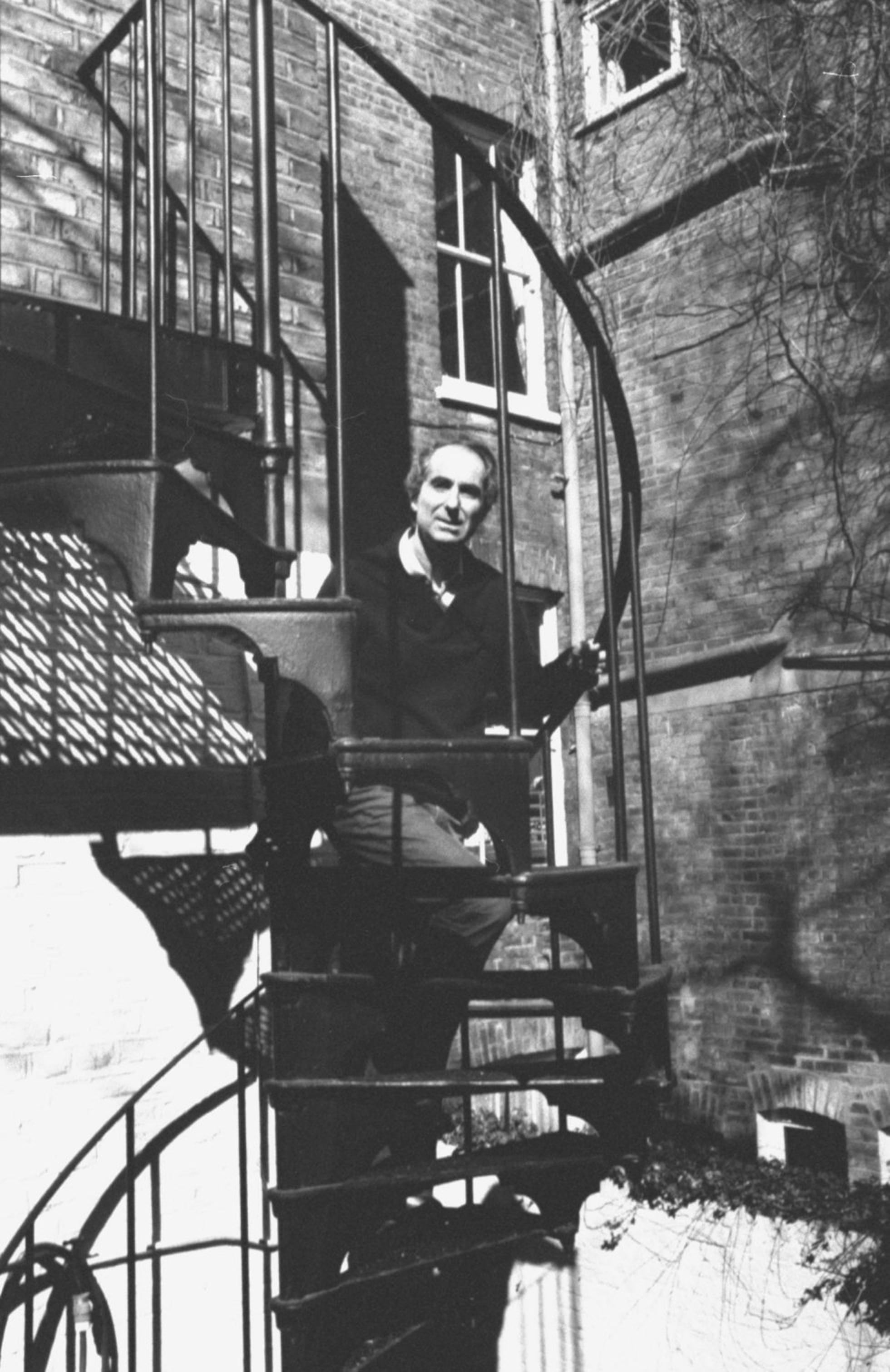 A vida em imagens de Philip Roth, gigante literário norte-americano ...