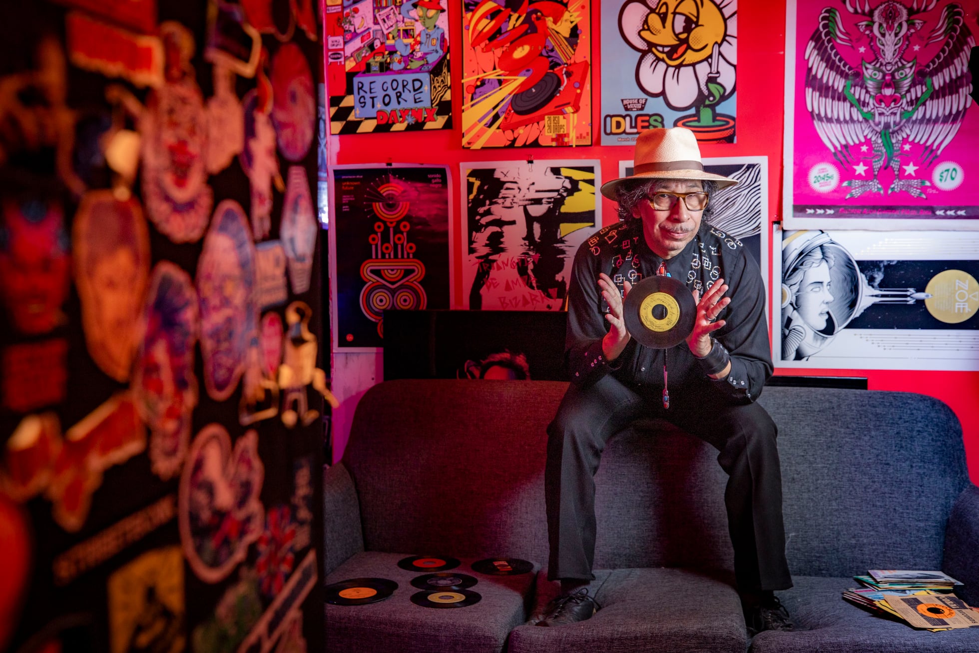 Kid Congo Powers, el chicano en llamas que fundió las fronteras del ...