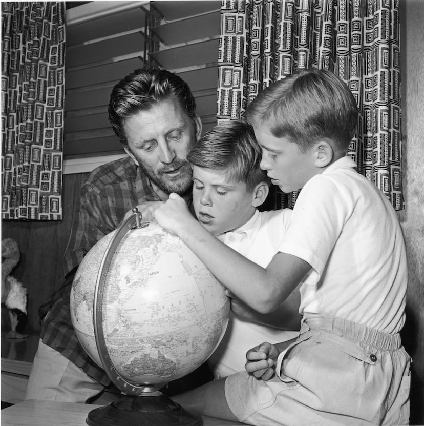 Michael Douglas, una larga y fascinante vida en imágenes | Fotos | ICON ...