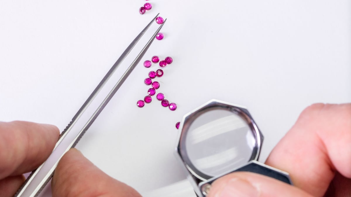 Damiani: las manos que mueven las gemas | EL PAÍS Semanal | EL PAÍS