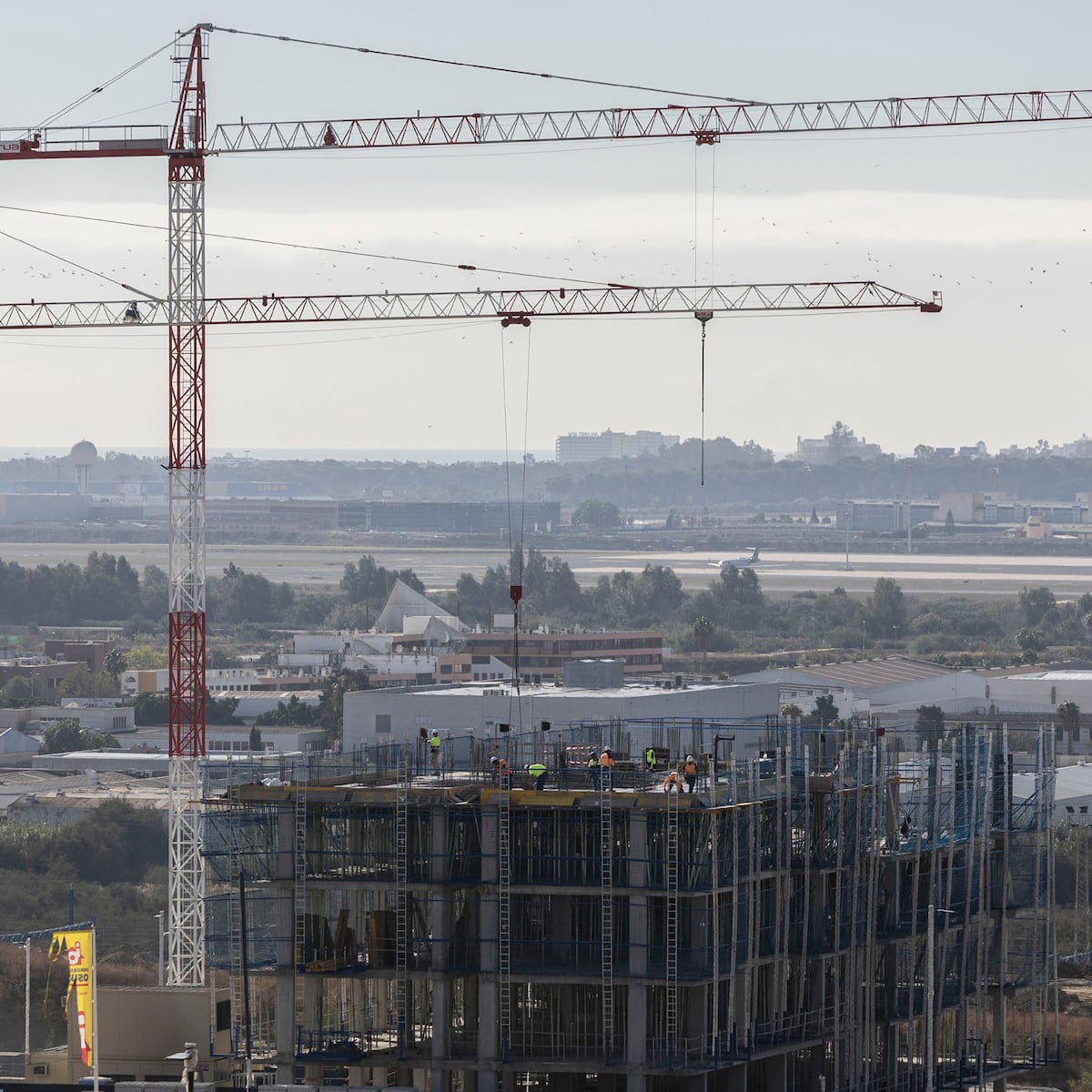 Muchos suelos, poca construcción: la burbuja dejó congelados proyectos ...