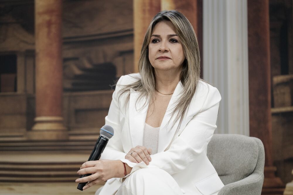 Vicky Dávila y Gustavo Petro exponen las tensiones internas de la ...