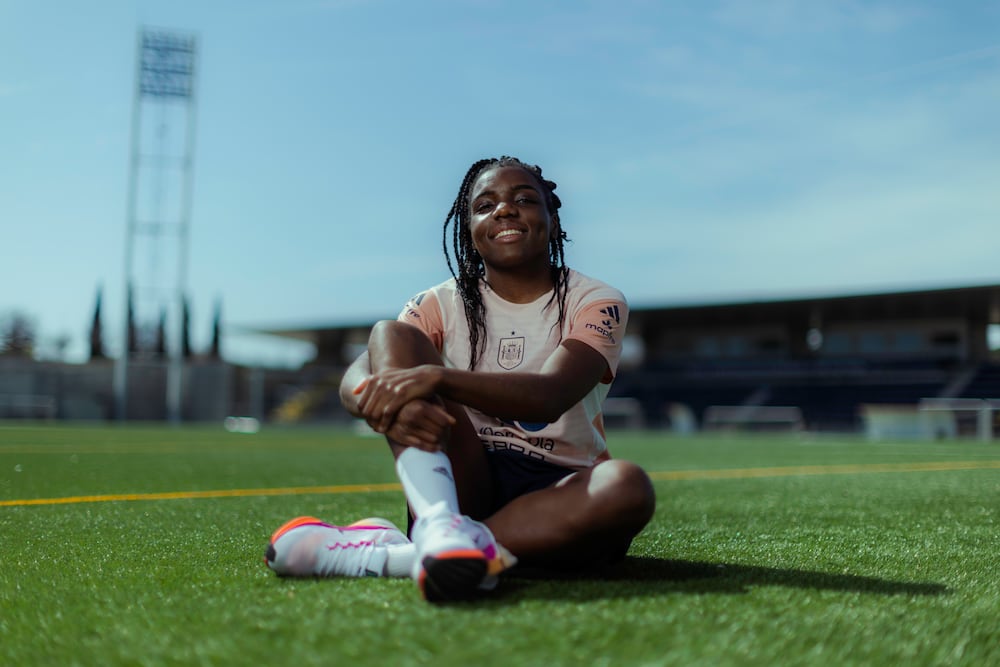 Edna Imade: “Dios me ha dado el don del fútbol para ayudar a mi familia ...