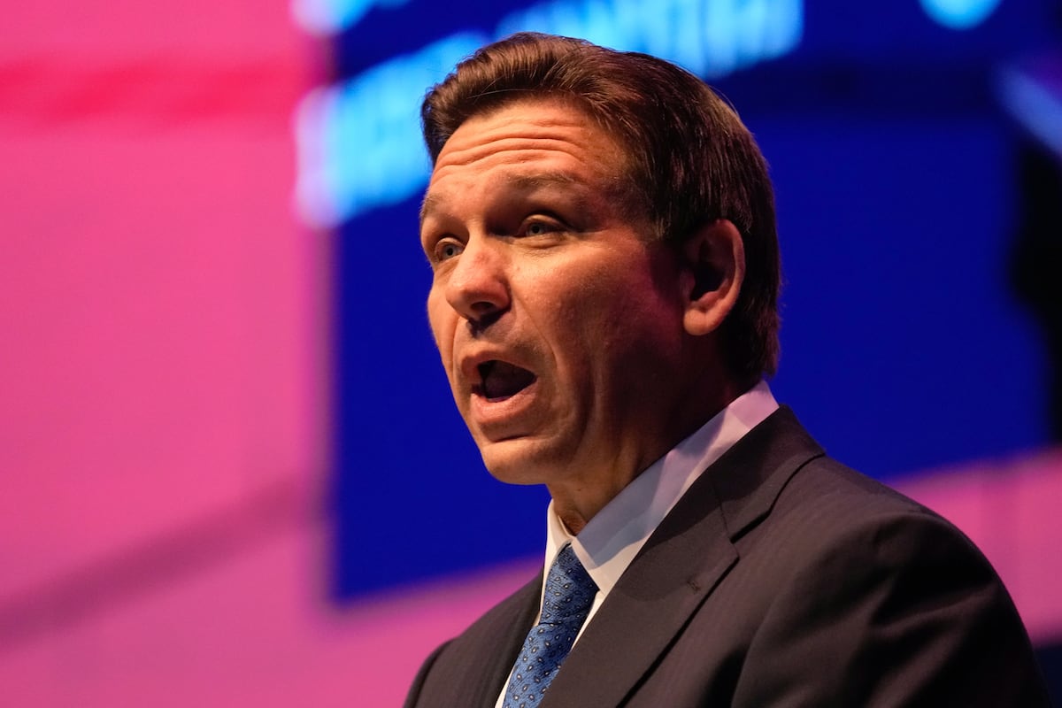 Florida Gov. DeSantis says Disney lawsuit is political | U.S. | EL PAÍS ...