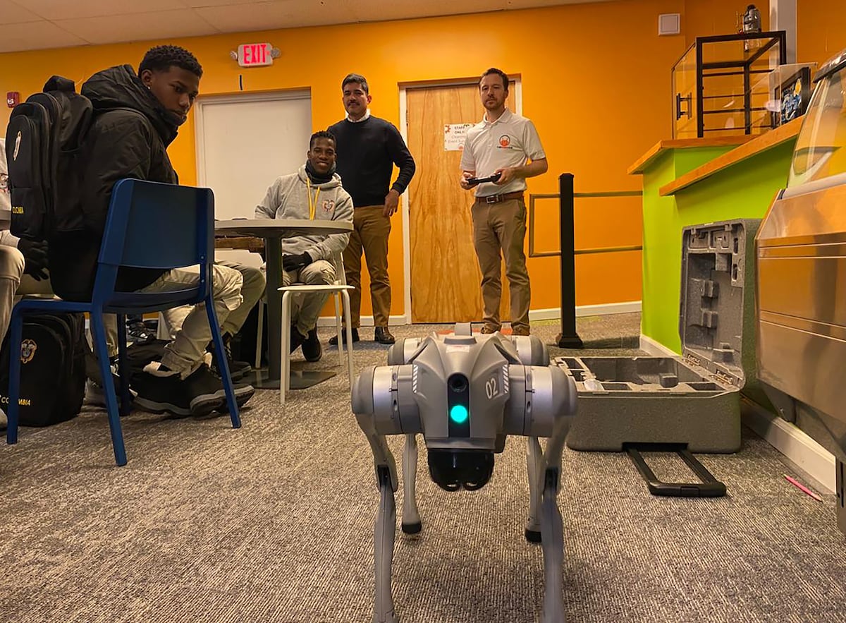 Cumplir las promesas: la gran exigencia del Team Robotics del Pacífico ...