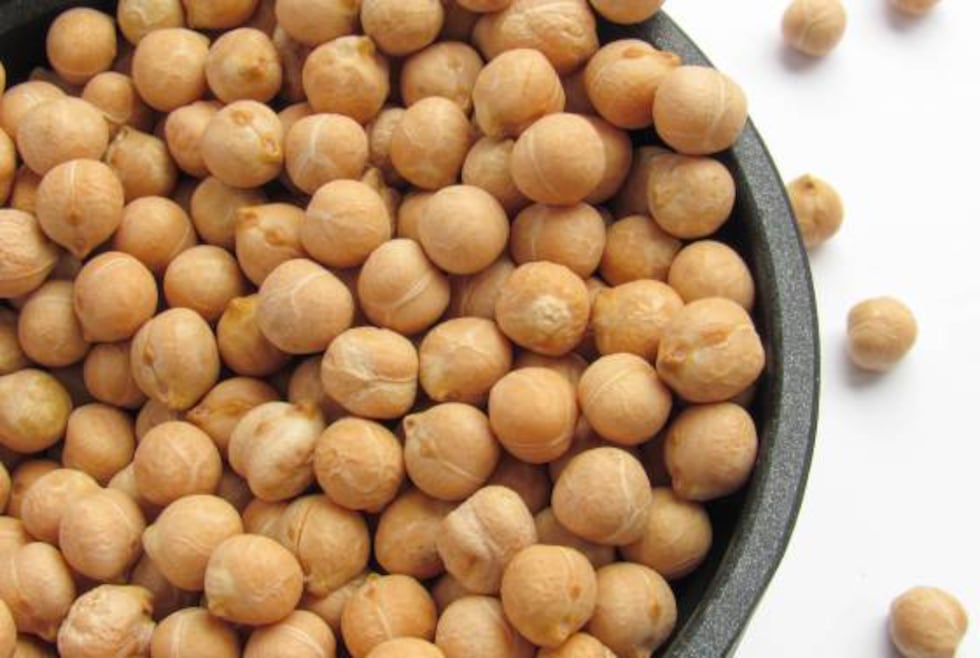 Cómo cocinar garbanzos: lo que debes saber para preparar la legumbre ...