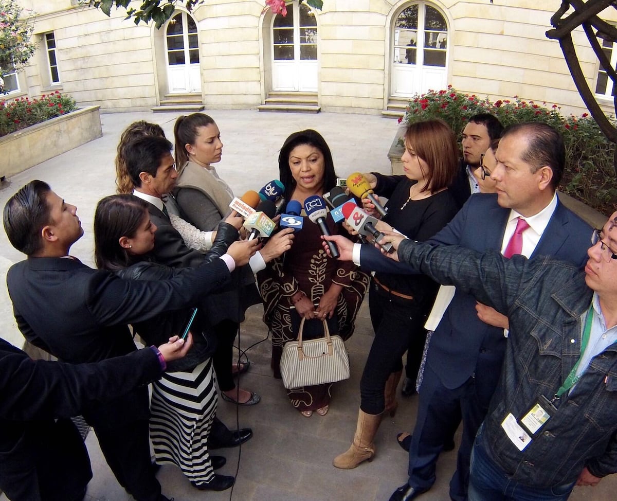 El CNE revoca la candidatura de Oneida Pinto, exgobernadora de La ...