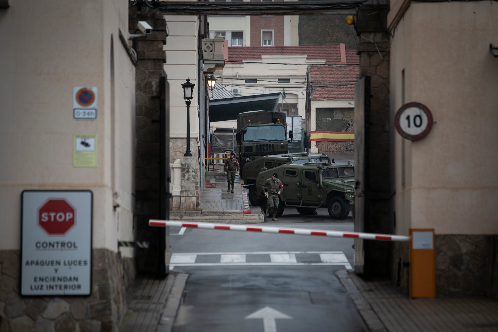 Cuartel del Bruc: Los familiares de los militares del cuartel del Bruc ...