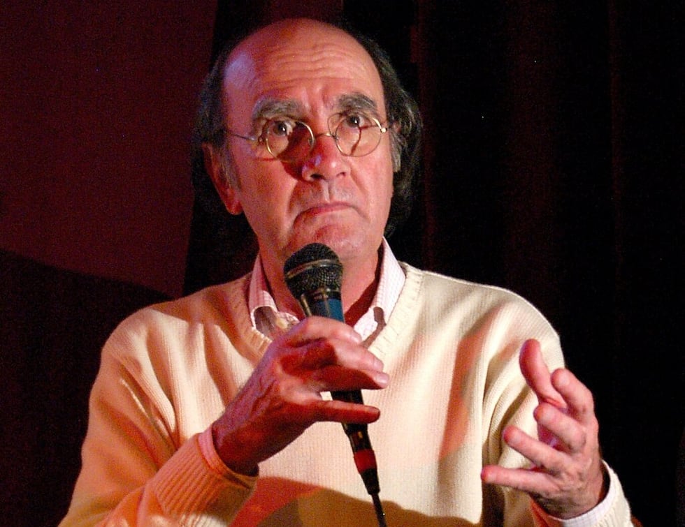 Muere Fausto, el cantautor portugués que usó la música para cambiar el ...