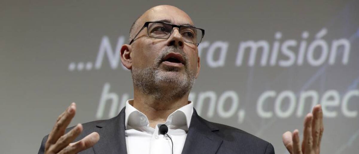 Telefónica vuelve a contratar en España tras el plan de bajas e ...