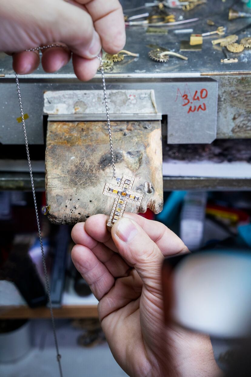 Damiani: las manos que mueven las gemas | EL PAÍS Semanal | EL PAÍS