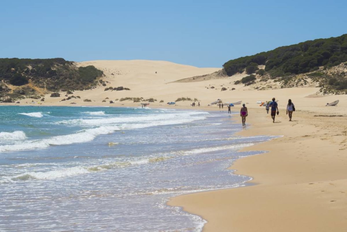 Las 10 playas kilométricas más bonitas de España, según los lectores de ...