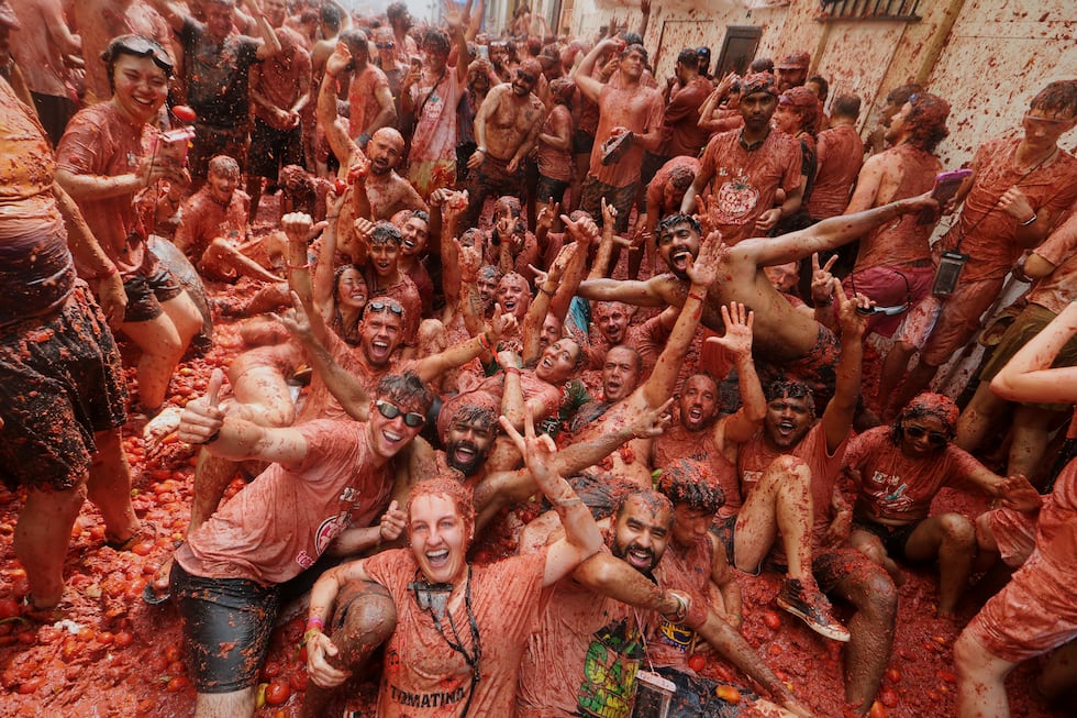 La Tomatina de Buñol 2025, en imágenes | Fotos | Noticias de la ...