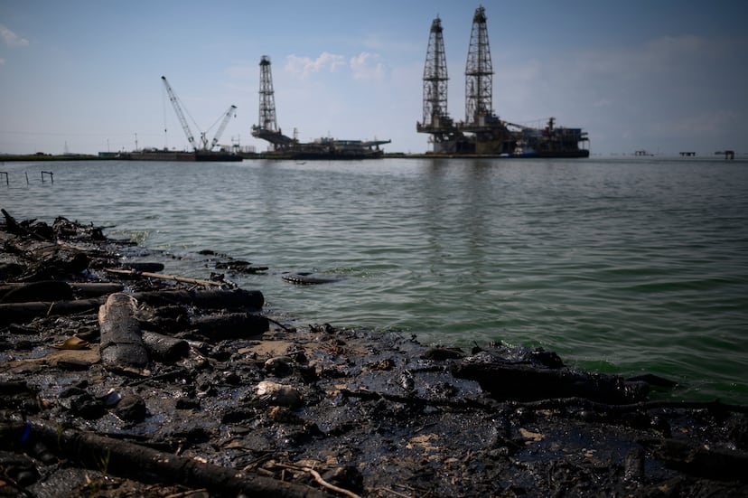 Oil, gold and rare earth elements: the backdrop to US political tension ...