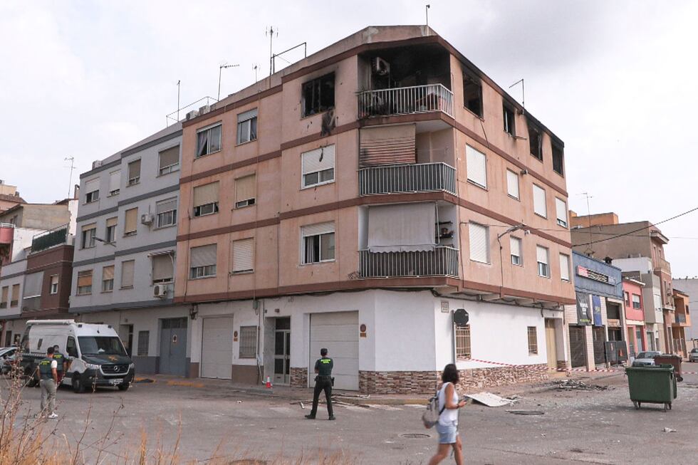 Una explosión en una vivienda de Valencia deja un muerto y dos heridos ...