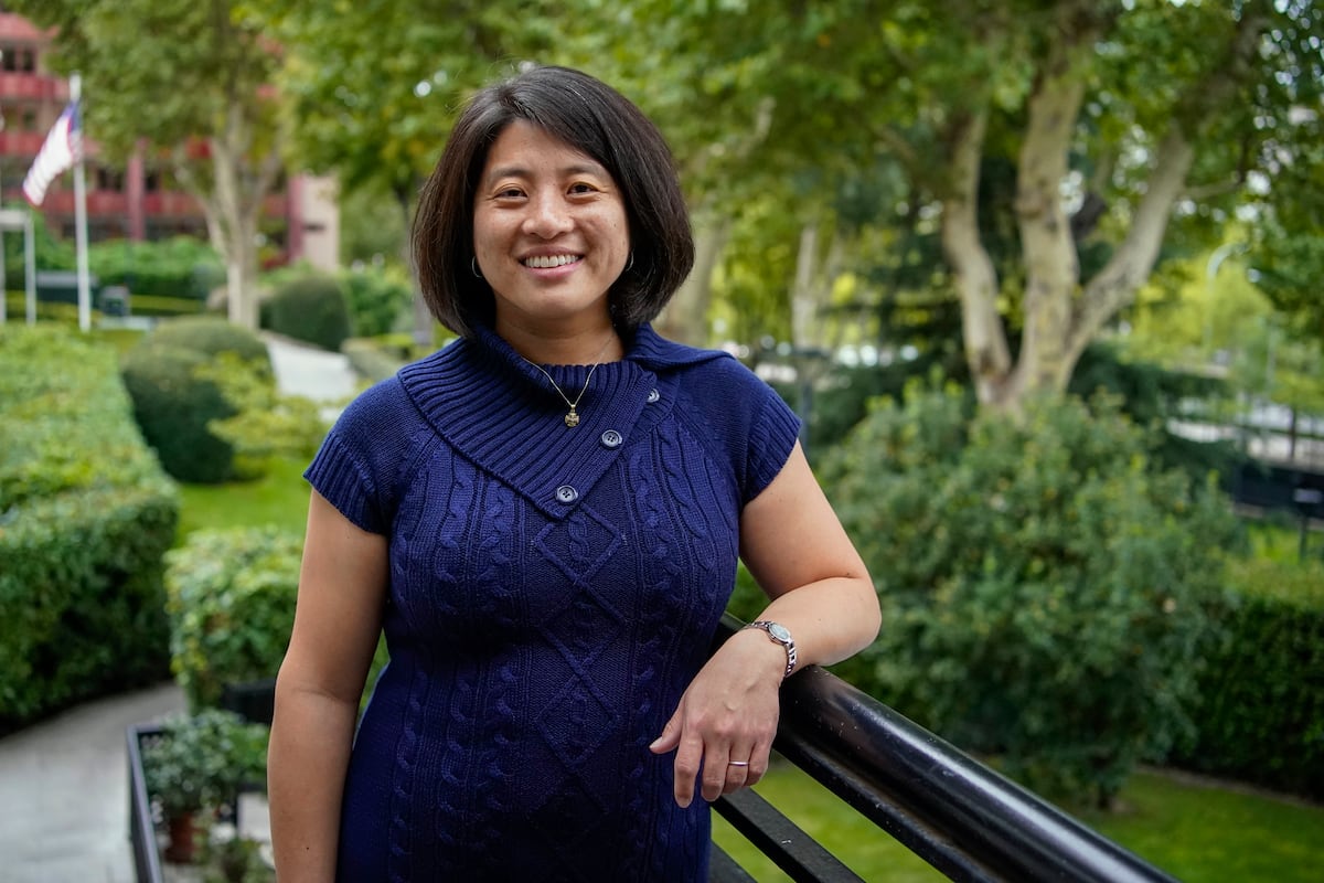 Frances Chang: “Es imposible ser completamente autosuficiente en chips ...