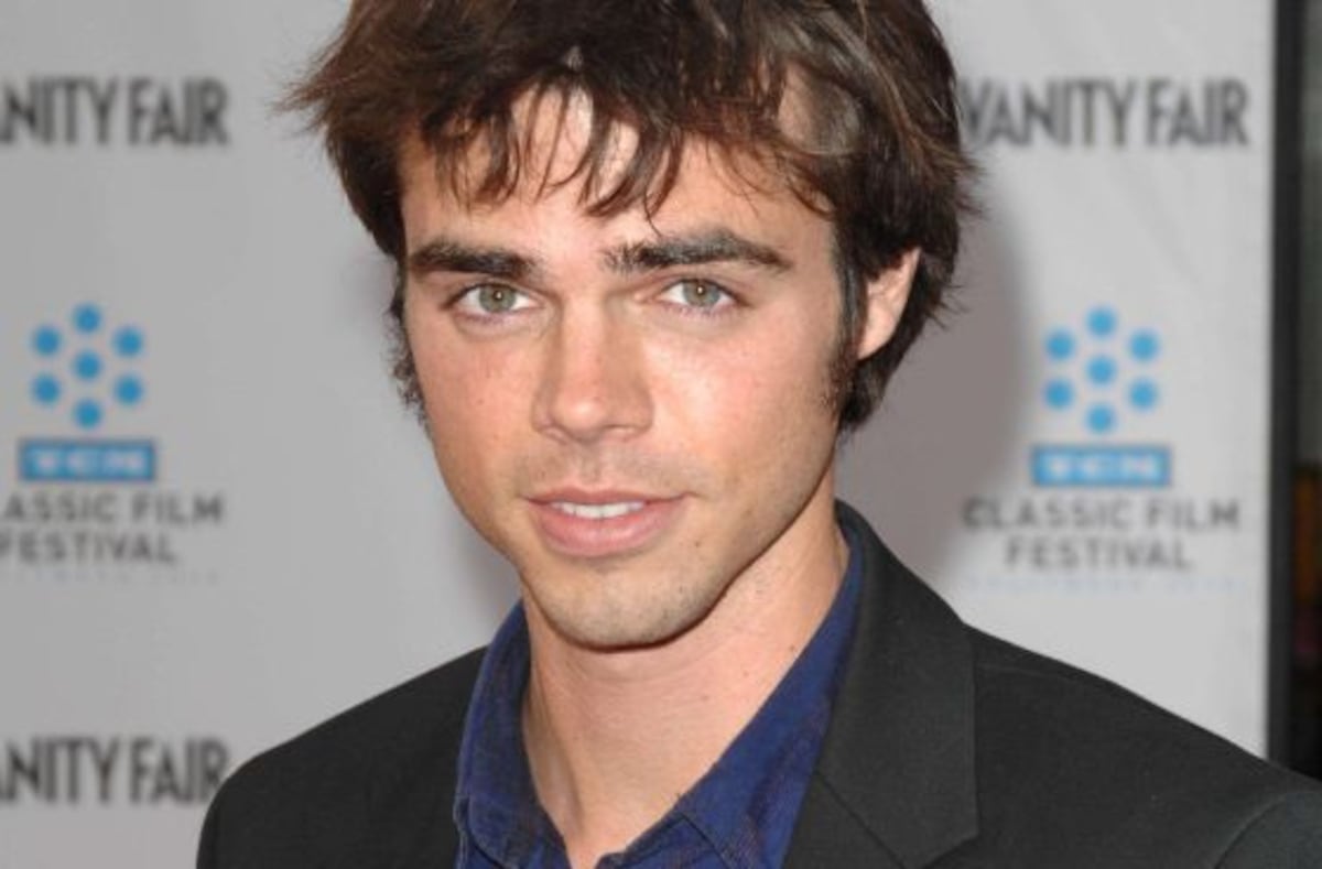 Reid Ewing, actor de ‘Modern Family’, un adicto a la cirugía plástica ...