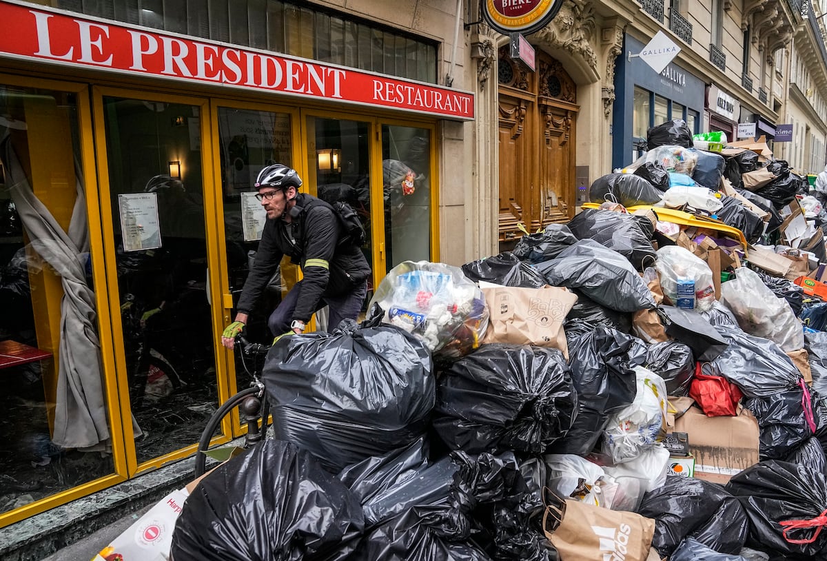 France: Garbage continues to pile up in Paris as a symbol of protest ...