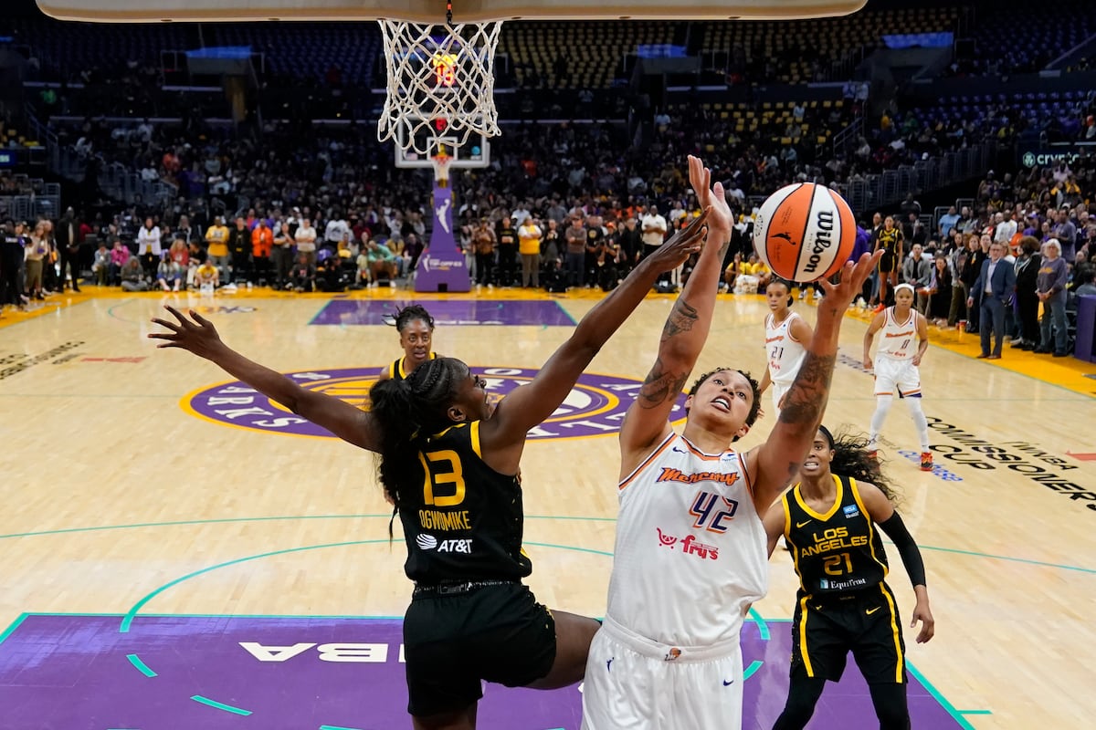 ‘A day of joy’: Brittney Griner makes WNBA season debut | Sports | EL ...