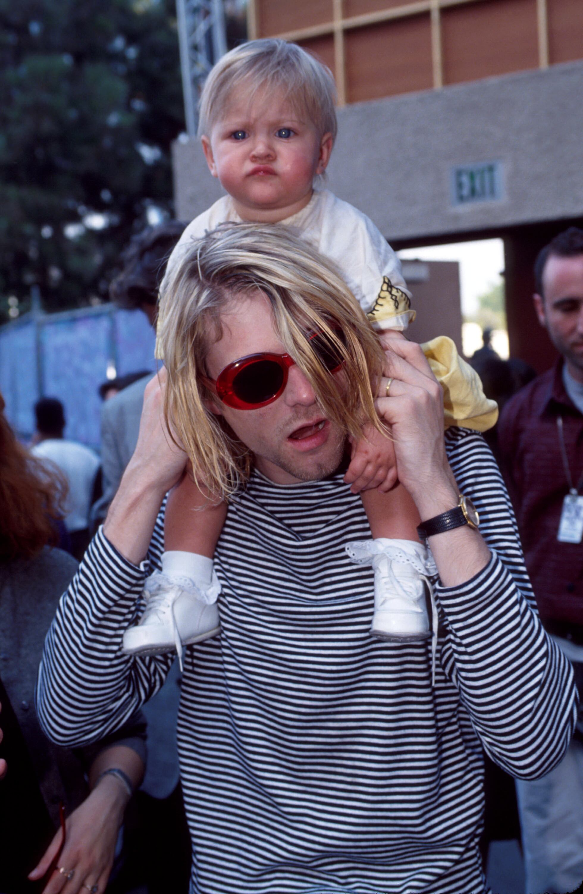 Frances Bean Cobain y Riley Hawk dan la bienvenida a su primer hijo ...