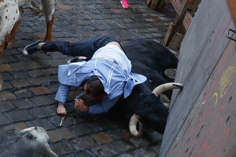 Emocionante, rápido, masivo y limpio segundo encierro de los temibles ...