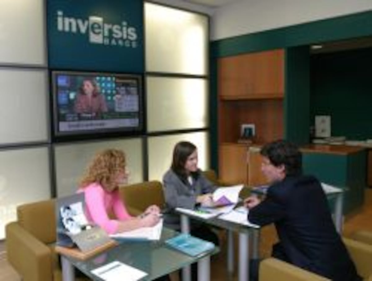 BPA, favorito para hacerse con el 100% de Inversis, cuya venta podría ...