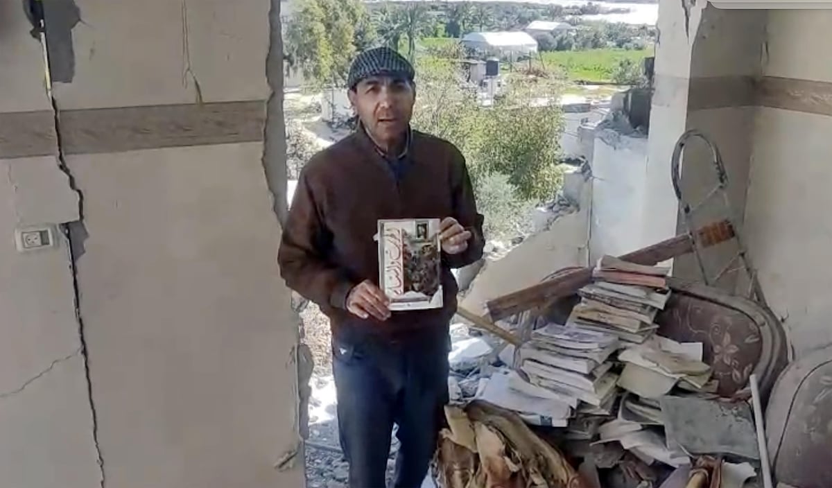 Nasser Rabah, poeta de Gaza: “Nuestras emociones están como muertas ...