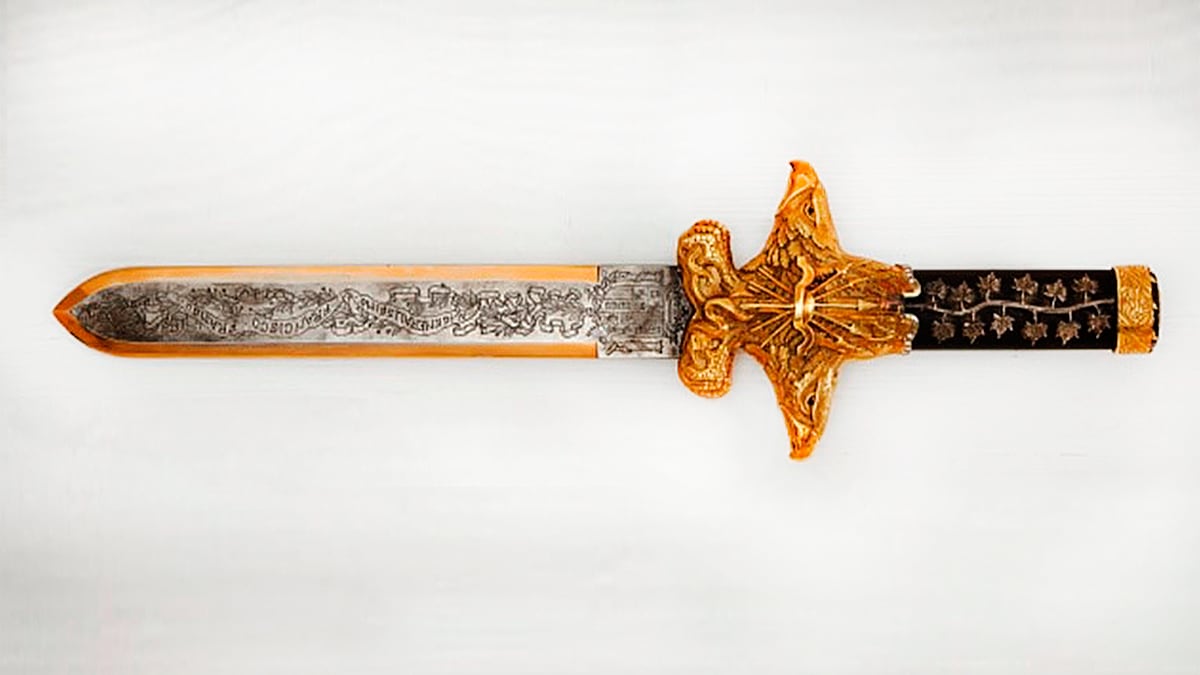 Civil War: Dagger allegedly belonging to Franco sold at auction for € ...
