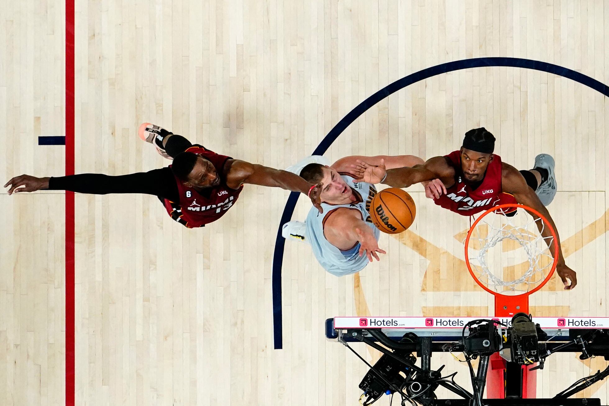 Final NBA: Los Denver Nuggets derrotan a Miami y conquistan su primer ...