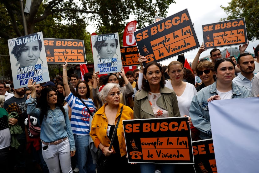 Los jóvenes abanderan la protesta masiva en Madrid por la vivienda ...