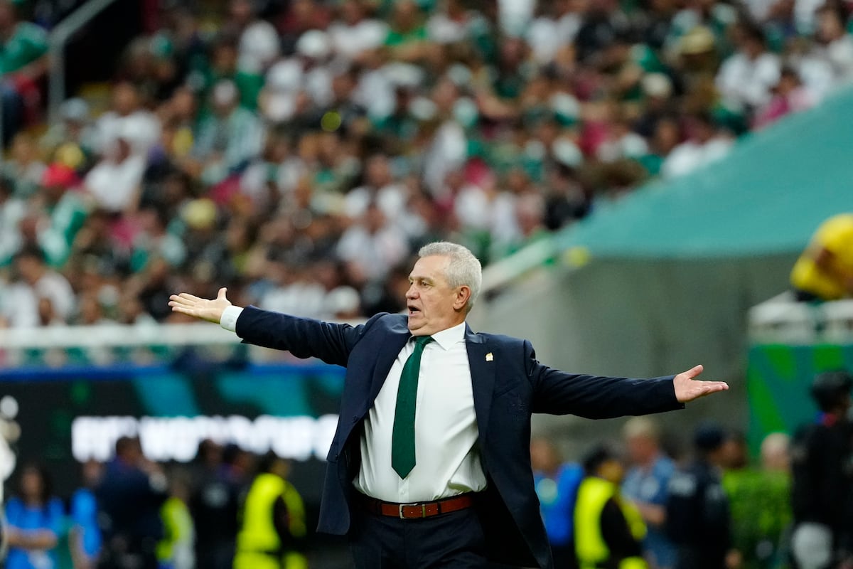 Javier Aguirre, tras quedarse el liderato del grupo: “No podemos pensar ...