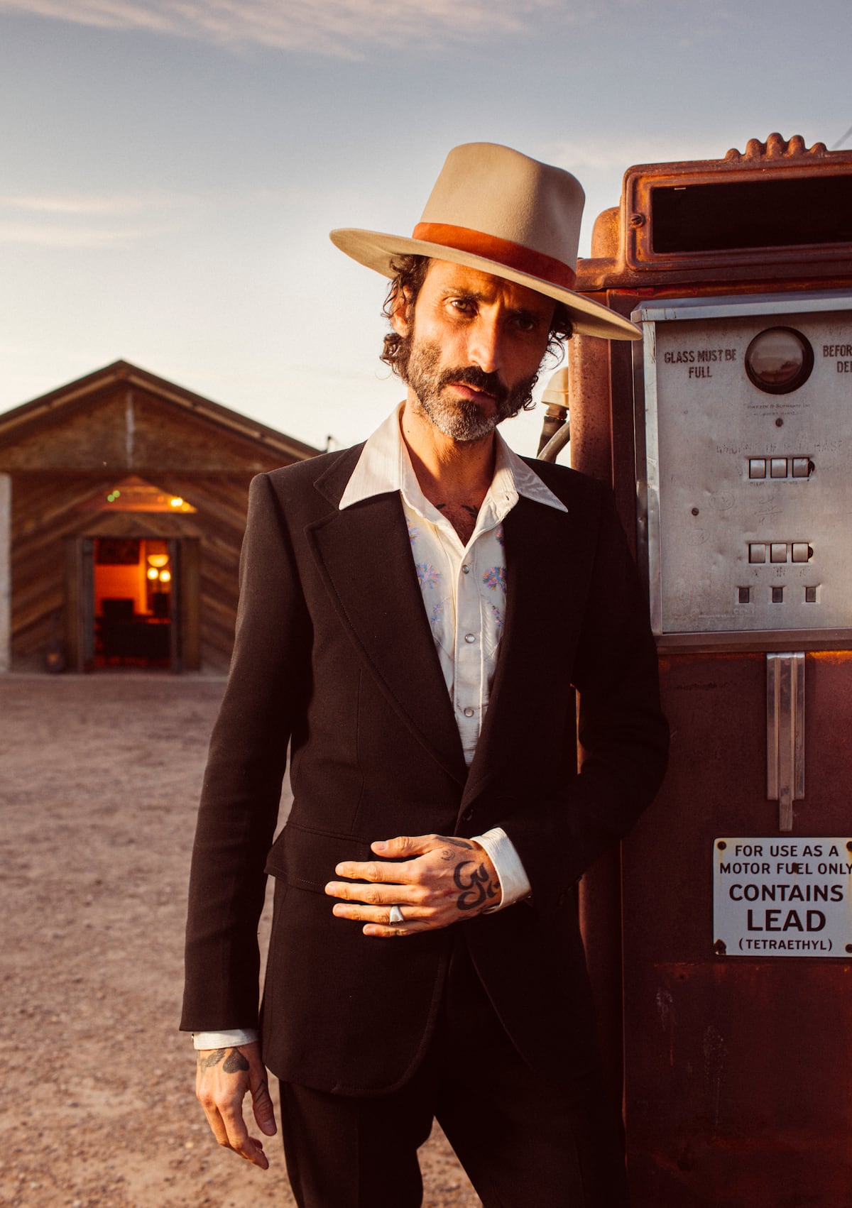 Un año con Leiva en el viaje de su vida | EL PAÍS Semanal | EL PAÍS