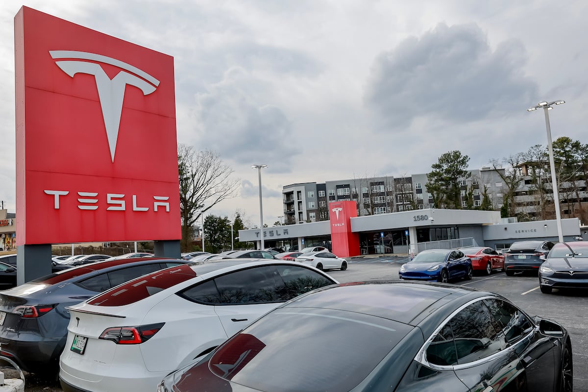 Tesla to review 362,000 vehicles due to safety concerns about its ‘Full ...