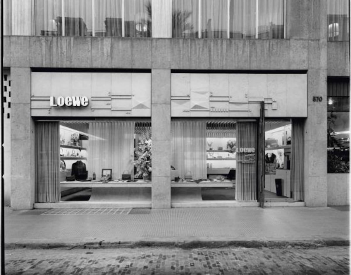 Loewe y Javier Carvajal: La tienda que resolvió el misterio | ICON | EL ...