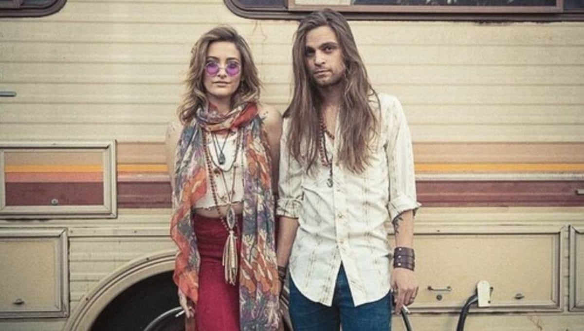 Paris Jackson busca suerte como cantante bajo la mirada de su madre ...
