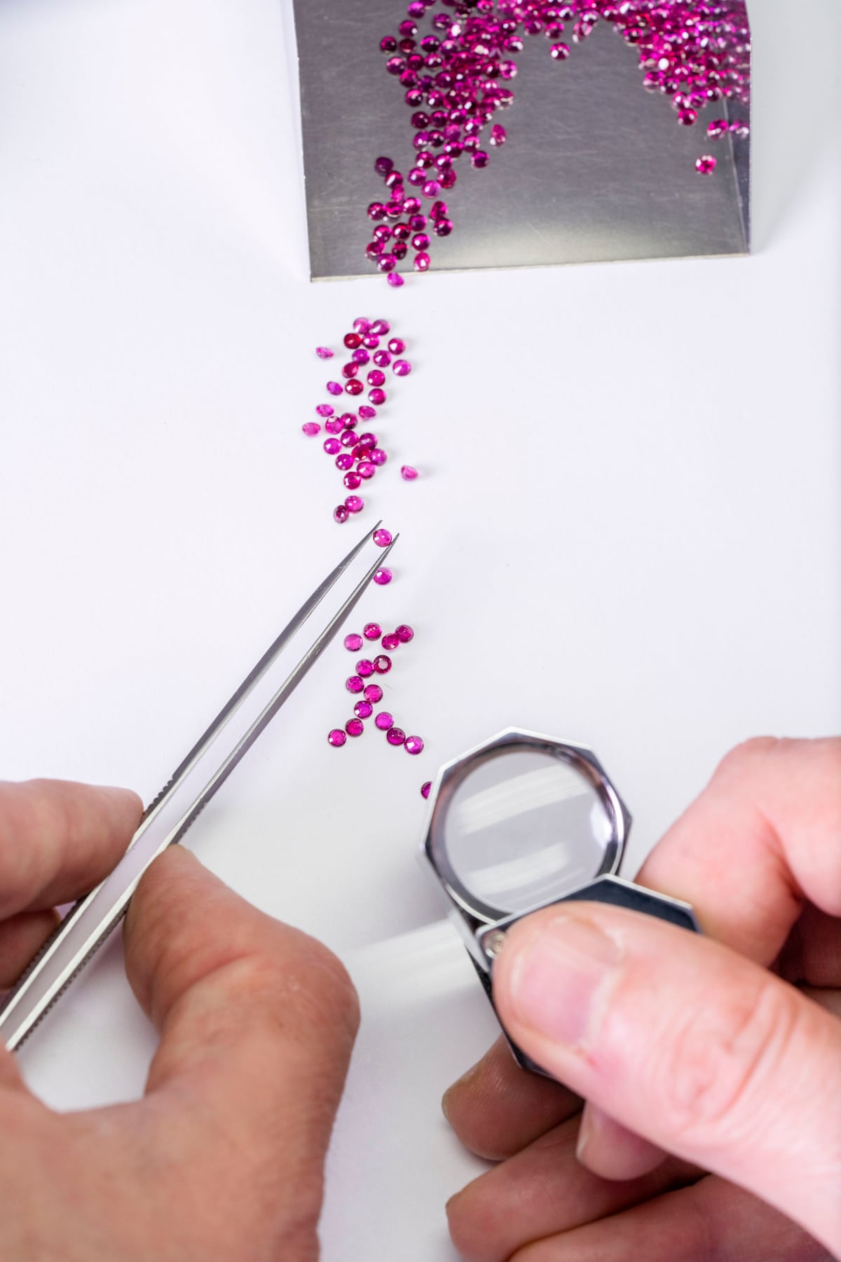 Damiani: las manos que mueven las gemas | EL PAÍS Semanal | EL PAÍS