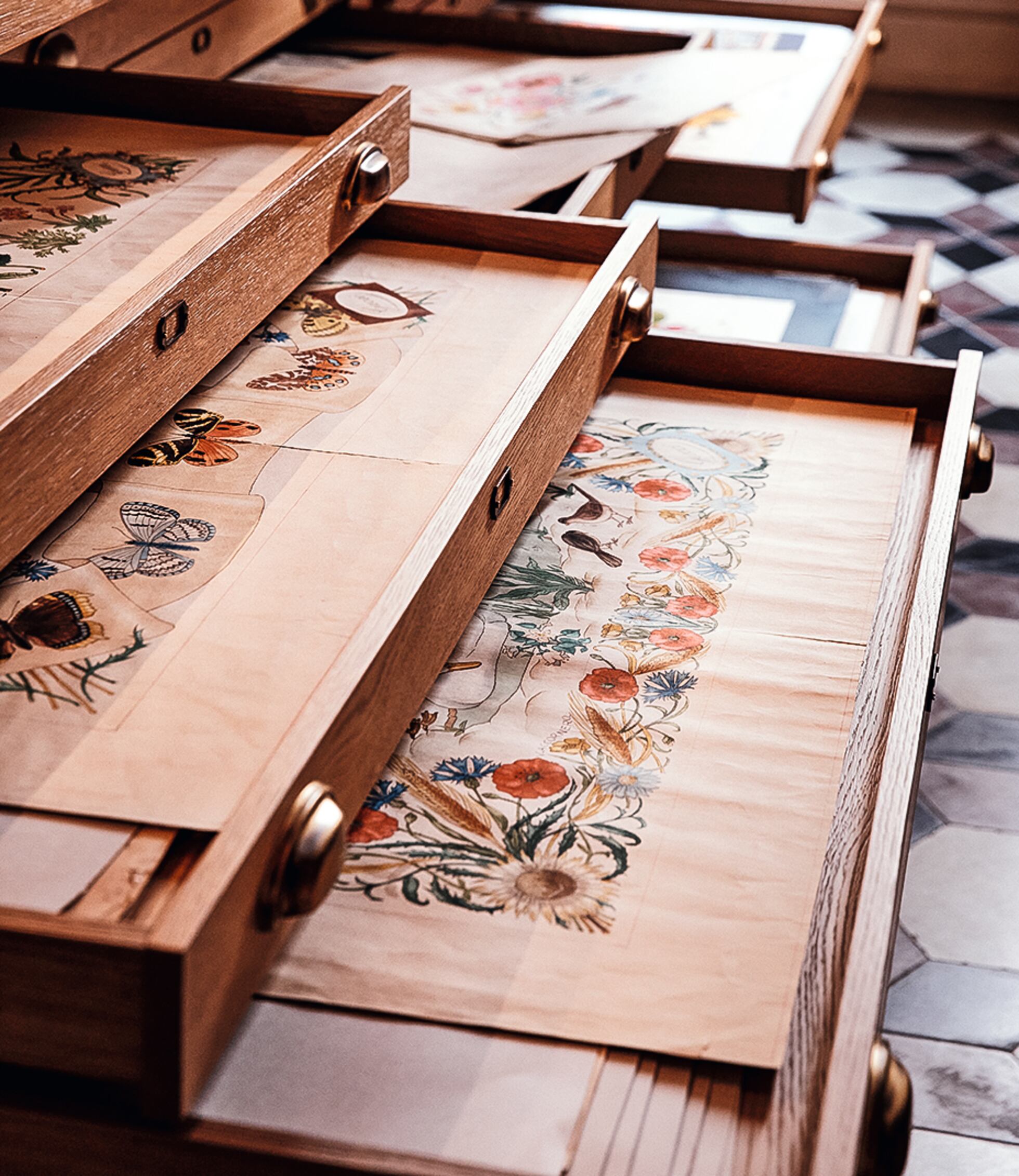 Cuando un pañuelo es un lienzo: Gucci convierte uno de sus productos ...