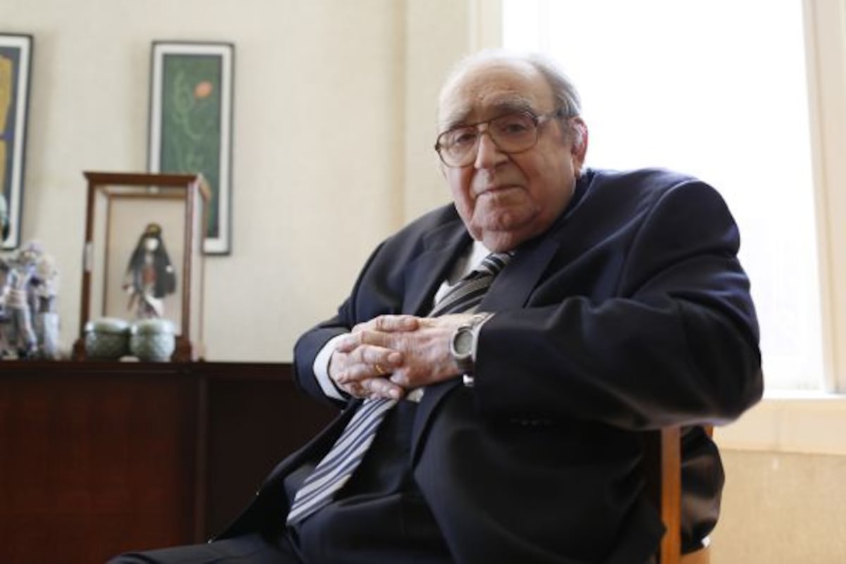 Robert W. Fogel, el Nobel de Economía que polemizó sobre esclavos y ...
