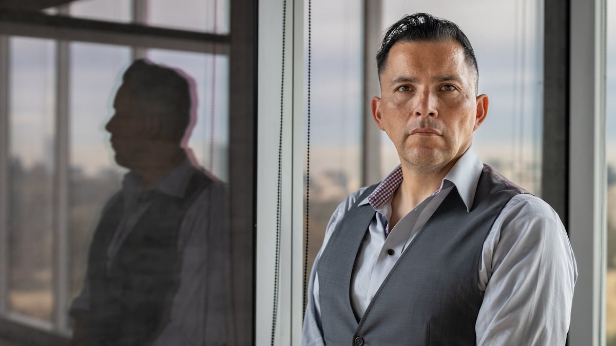 James Thyden, el abogado que busca justicia 43 años después de su ...