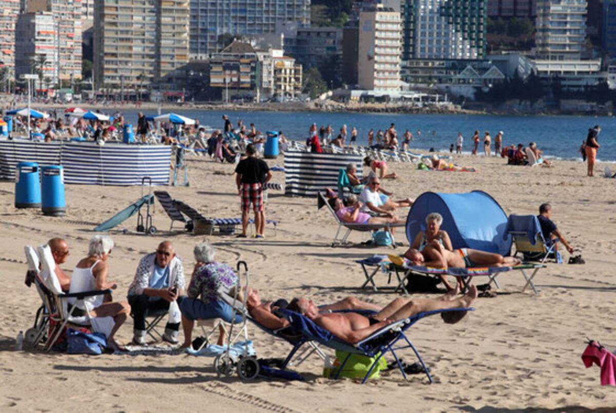 Benidorm hace el agosto incluso en diciembre y con crisis | Noticias de ...