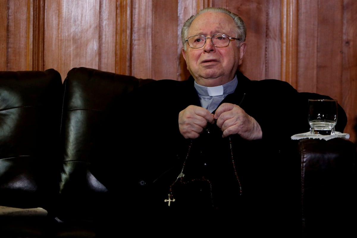 Muere el exsacerdote Fernando Karadima, condenado por la Iglesia ...