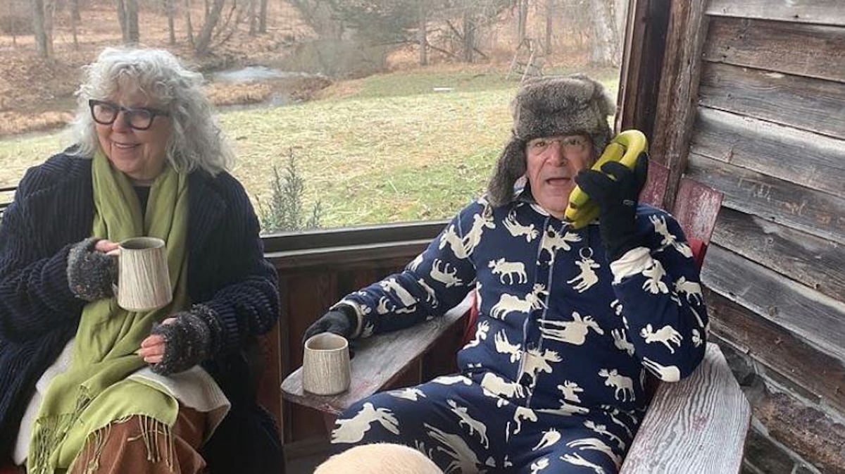 Los actores Mandy Patinkin y Kathryn Grody, amor y humor en las redes ...