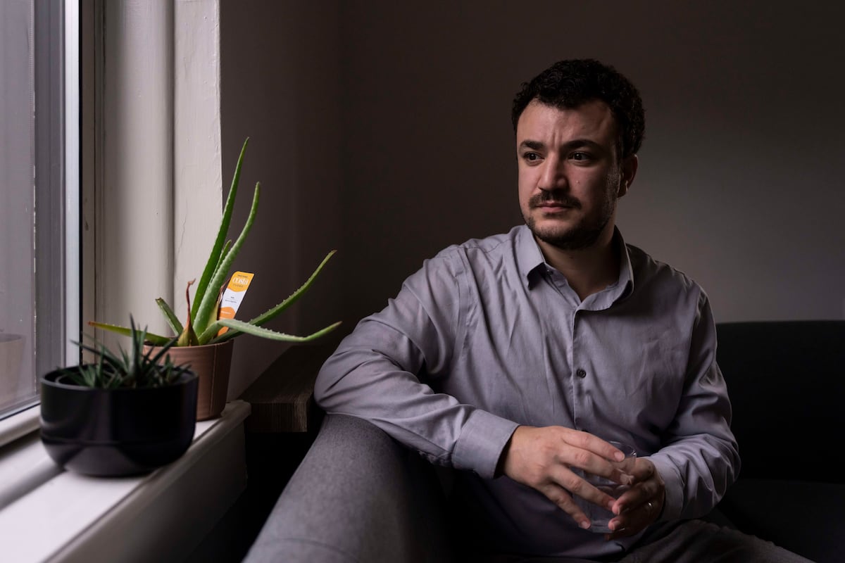 Mahmud Khalil: El activista palestino de Columbia reclama 20 millones ...