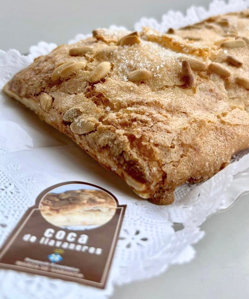 Coca de Llavaneres: el origen del postre catalán que triunfa en la ...