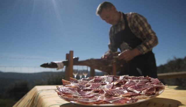 Spanish jamón: The world’s most expensive ham is from Huelva and costs ...