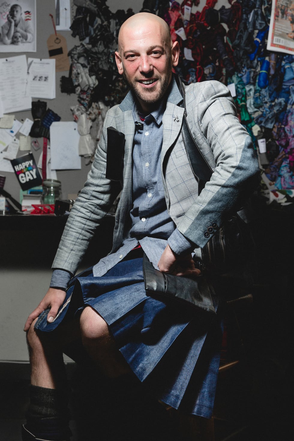 Howie Nicholsby, el sastre fino y gamberro que quiere que los hombres ...